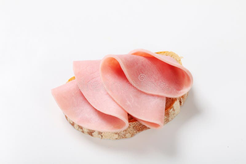 Boterham met ham stock afbeelding. Image of vlees, achtergrond - 64317395