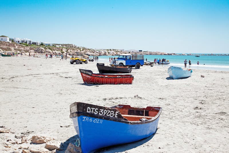 Botes en la playa imagen de archivo editorial. Imagen de pesca - 109274324