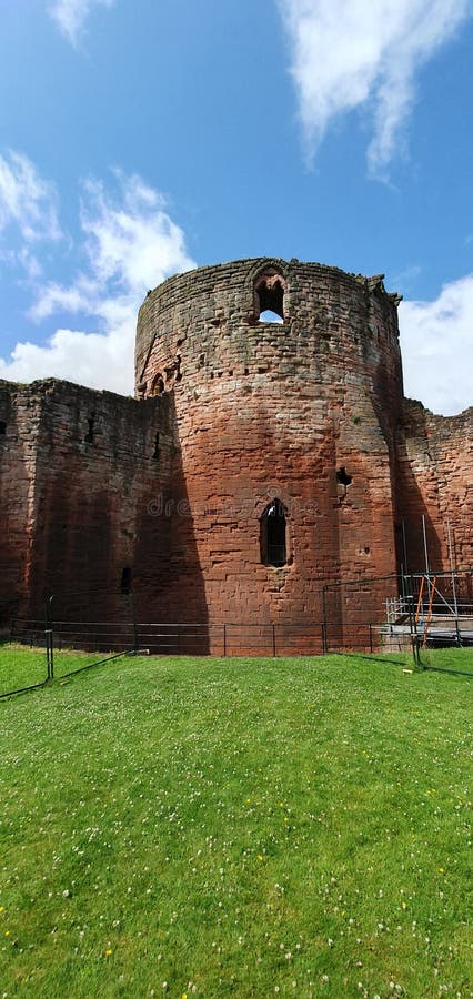 Bothwell Castle stock image. Image of outside, scotland - 153619645