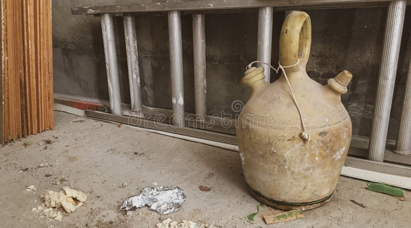 Botijo stock photo. Image of spanish, isolated, pitcher - 20495670