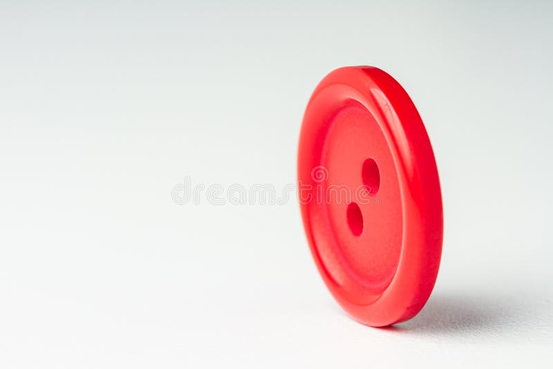 Botones Rojos Sobre Fondo Blanco. Foto de archivo - Imagen de cuatro ...