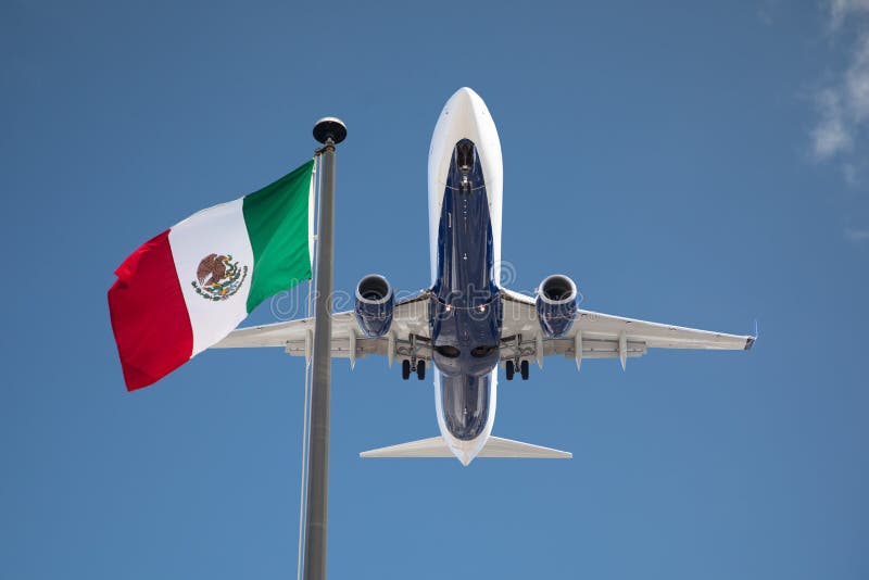 216 Airplane Flying Over Mexico Stock Photos - Free & Royalty-Free ...