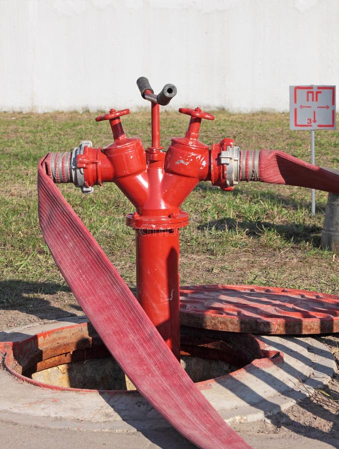 Style Siamois De Connexion De Bouche D'incendie Photo stock - Image du ...