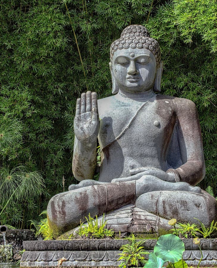 Bouddha image stock. Image du bouddhisme, spirituel, religion - 52617991