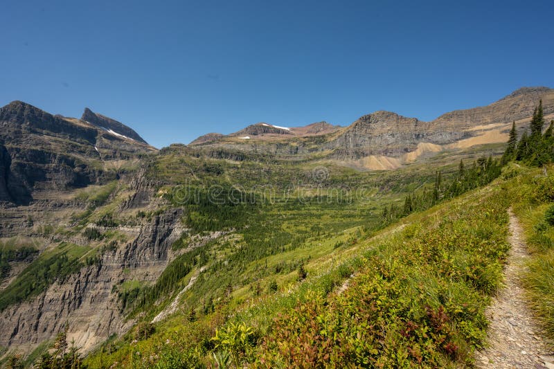 Boulder Pass Trail Bends Around the Hole in the Wall before Climbing To ...