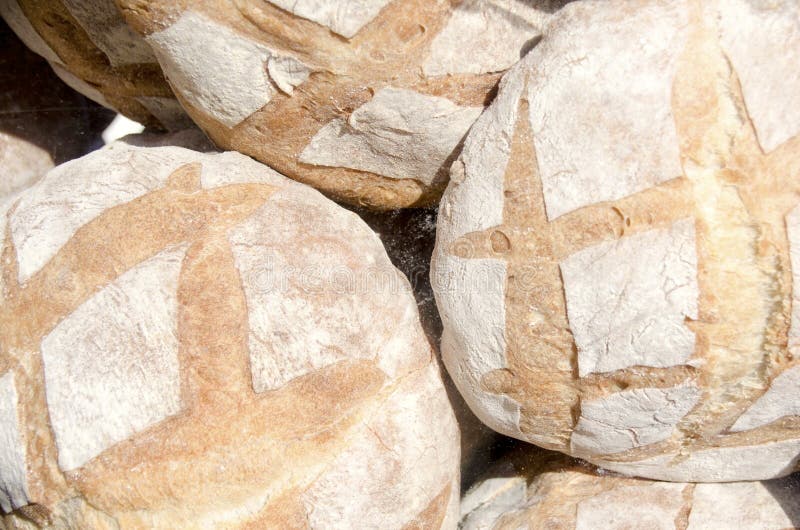 Panes Del Boule En El Horno Imagen de archivo - Imagen de bollo ...
