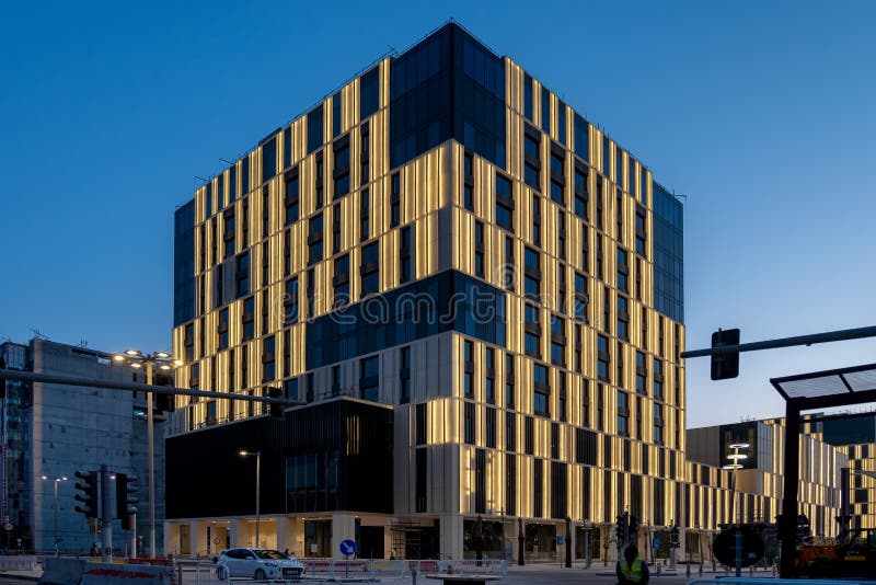 Boulevard De Lusail, Ciudad De Qatar Recientemente Desarrollada Imagen ...