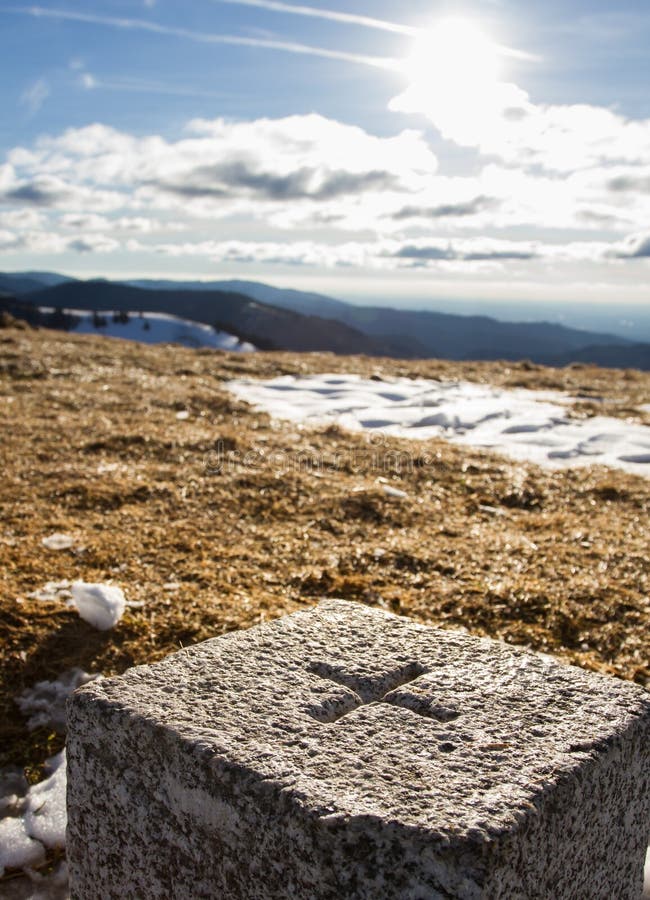 A Boundary Stone Marks the US/Canada Border Stock Image - Image of ...