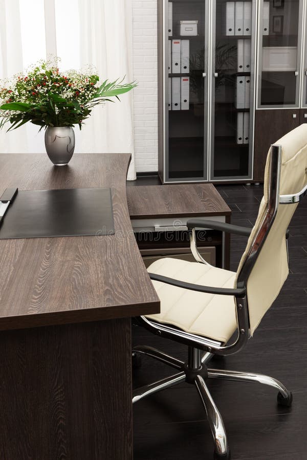 Bouquet of flowers on desk stock photo. Image of color - 29222610