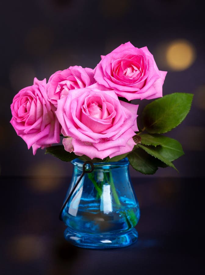 Bouquet of Fresh Pink Roses Stock Image - Image of rose, glint: 117646047