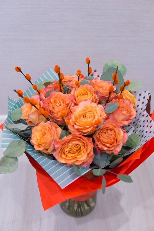 Bouquet Orange Roses Stock Photos - Download 16,408 Royalty Free Photos