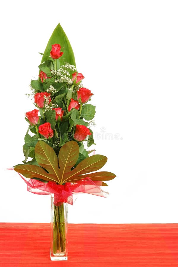Bouquet of Red Roses in Vase Stock Photo - Image of love, nature: 28010418