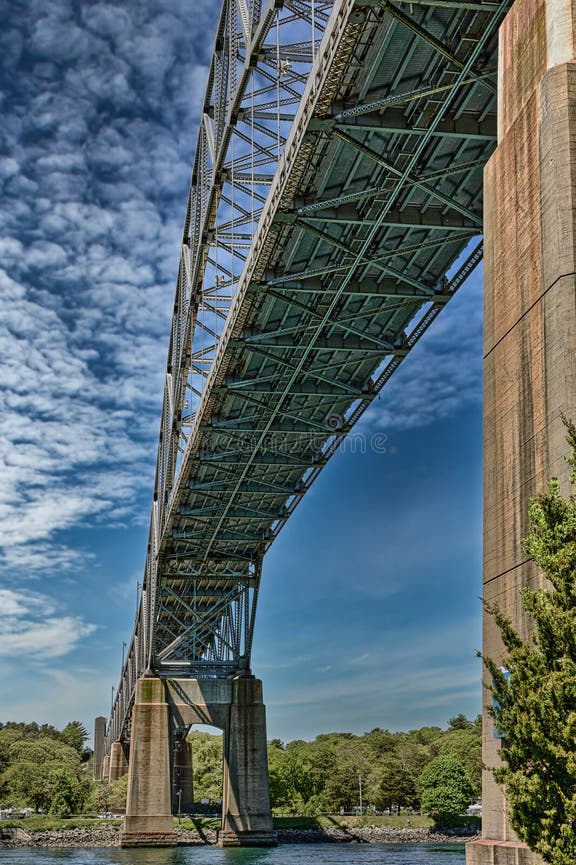Bourne Bridge Viewed from Underside Stock Image - Image of canal, tower ...