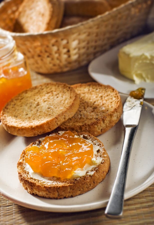 Bourrage image stock. Image du appétit, orange, homemade - 5825837