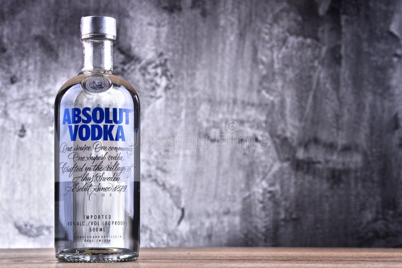 Bouteille De Vodka D'Absolut Image stock éditorial - Image du ...