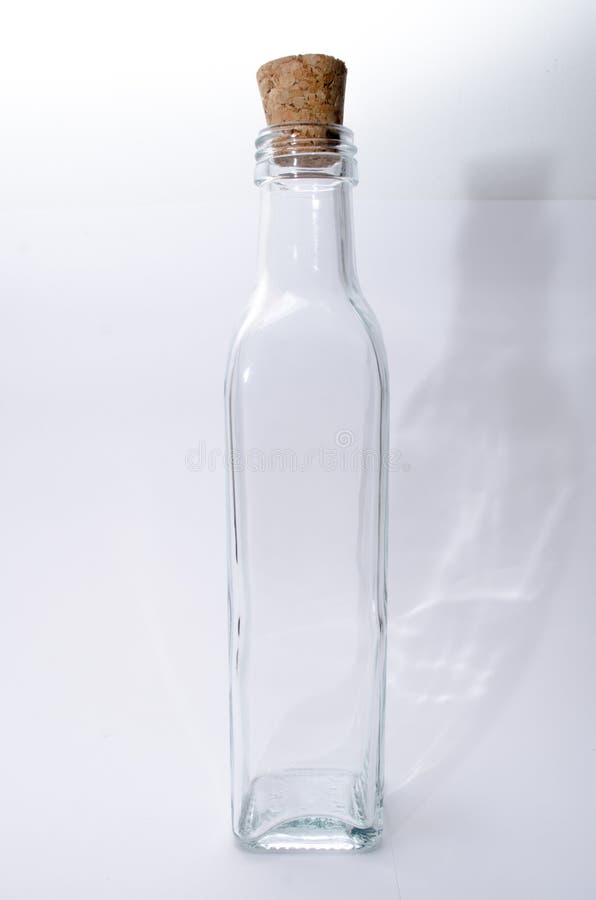 Bouteille en verre vide photo stock. Image du fond, conception - 52268648
