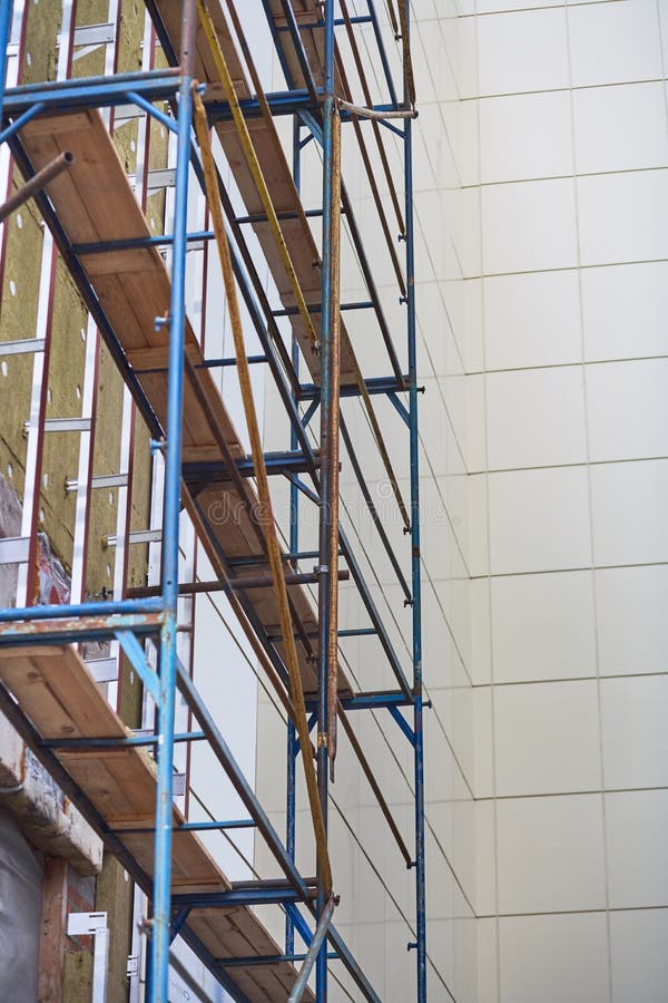 Constructie Van Een Modern Gebouw Stock Afbeelding - Image of modern ...