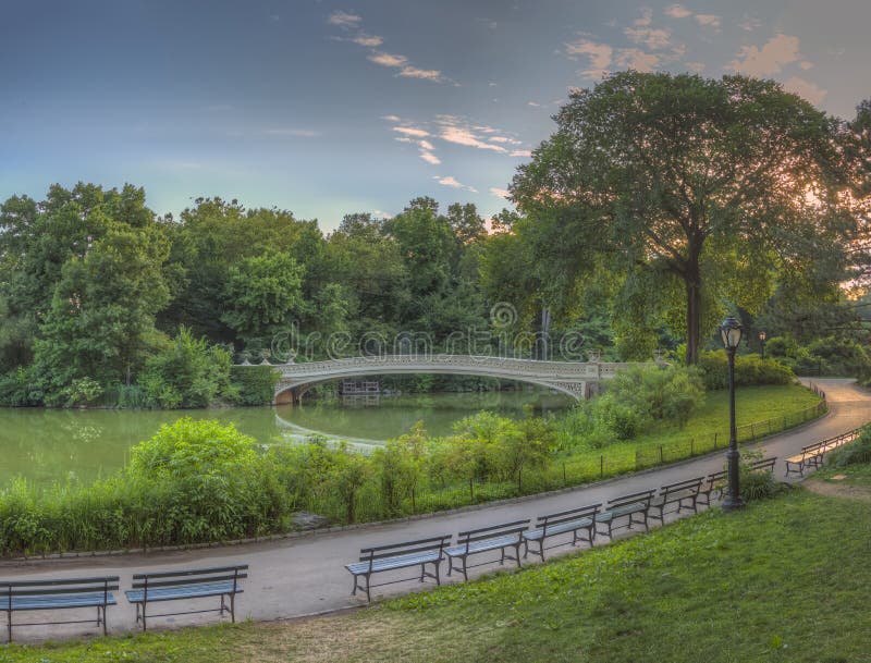 Bow Bridge in Spring at Dawn Stock Photo - Image of lake, blue: 152726560