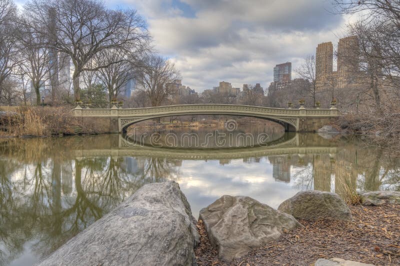 Bow bridge in winter stock image. Image of garden, city - 172567431