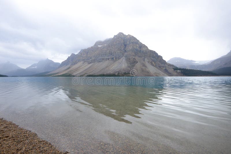Bow lake stock image. Image of peak, cloudy, canada, tourism - 46186637