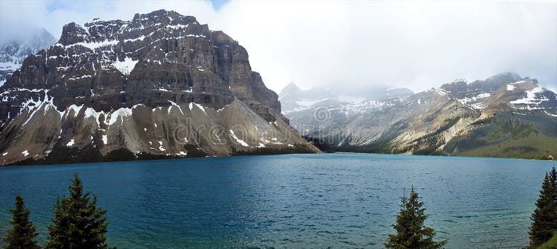 Bow Lake, Icefields Parkway, Highway 93, Canada Stock Photo - Image of ...