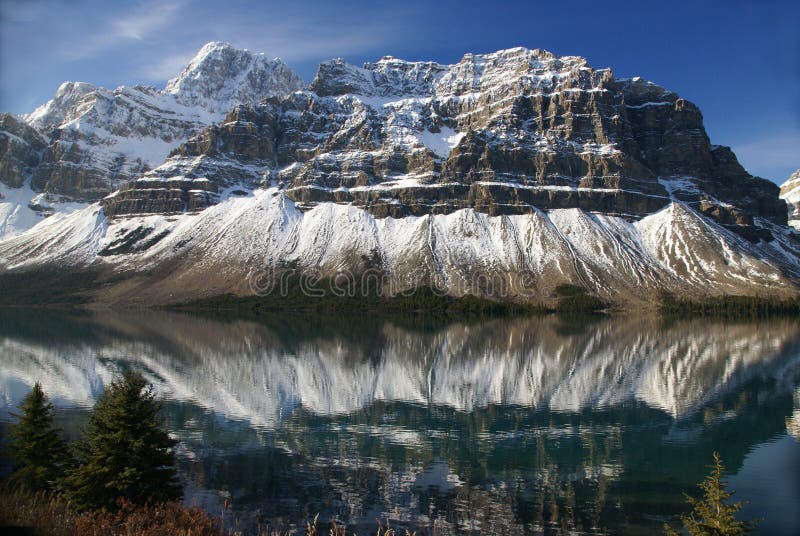 Bow Lake and Striated Mountain Stock Photo - Image of snow, water: 3456276