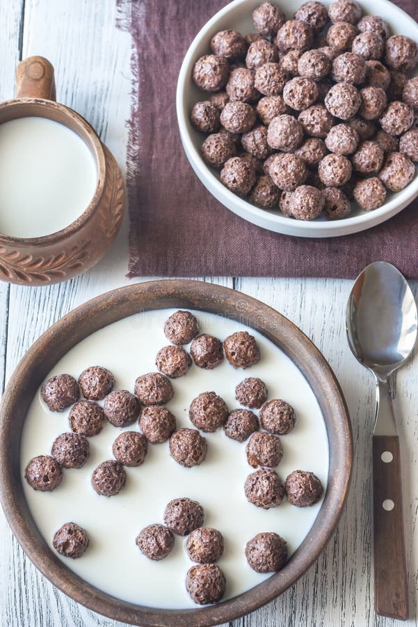 Bowl of Chocolate Corn Balls Stock Photo - Image of grain, diet: 118732782