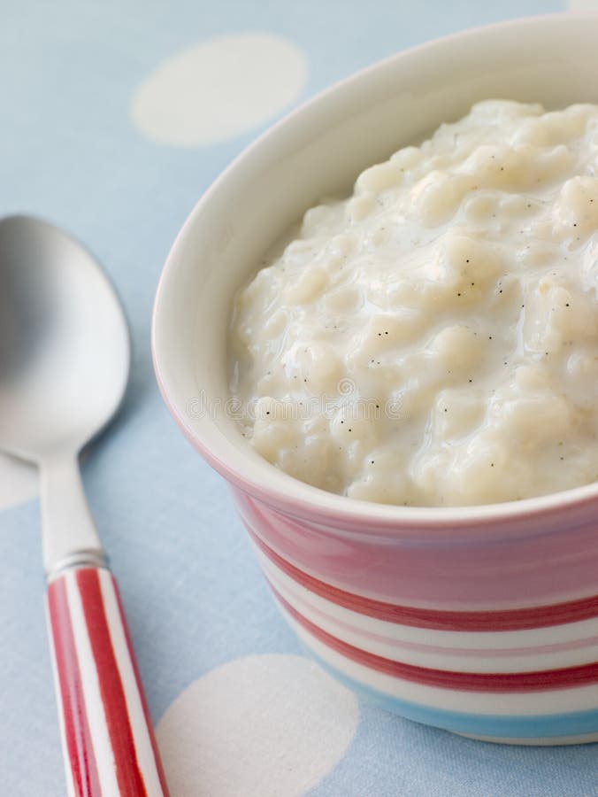 Bowl of Creamed Rice Pudding Stock Photo - Image of cooking, spoon: 5858764