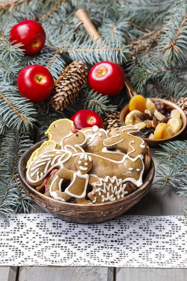 Bowl of Gingerbread Cookies in Animal Shapes Stock Image - Image of ...