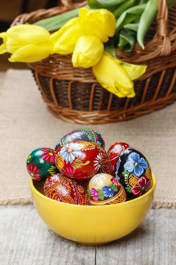Bowl of Traditional Easter Eggs Stock Image - Image of mood, ceramic ...