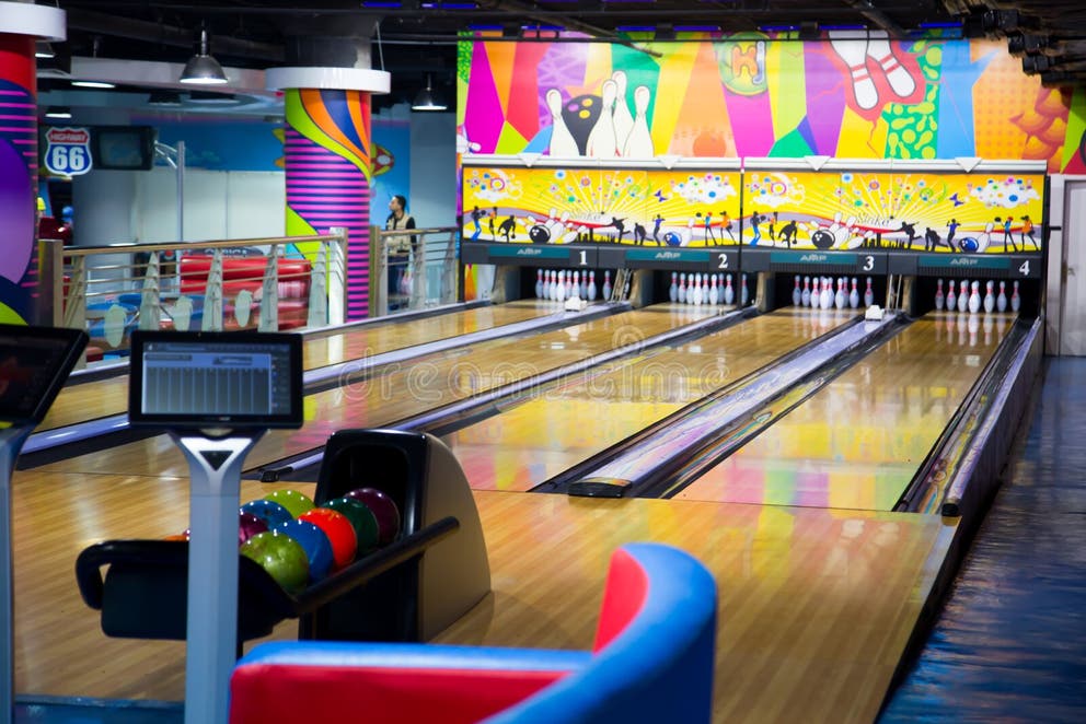 Bowling game editorial stock image. Image of euro, alley - 44919084
