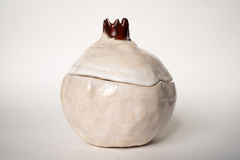 Box of pomegranates stock image. Image of fruit, health - 184501593