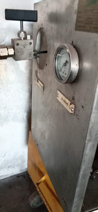 Box-shaped Machine Tool for Checking the Pressure on an Item Made of ...