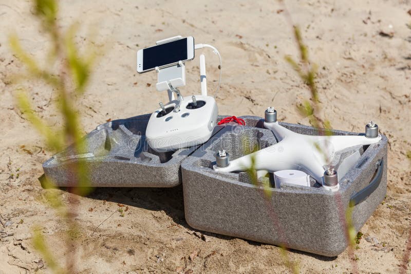 Box for Transporting of Quadcopter Stock Image - Image of drone, rotor ...