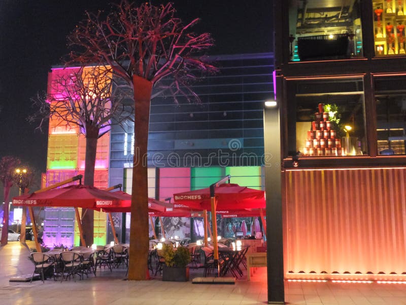 BoxPark in Dubai, UAE editorial photography. Image of arab - 83004952