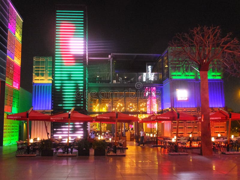 BoxPark in Dubai, UAE editorial photography. Image of arab - 83004952