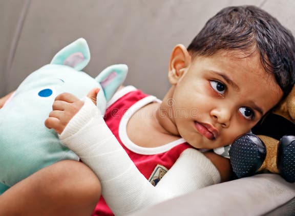 Boy injured stock image. Image of injured, lonely, cast - 3789199