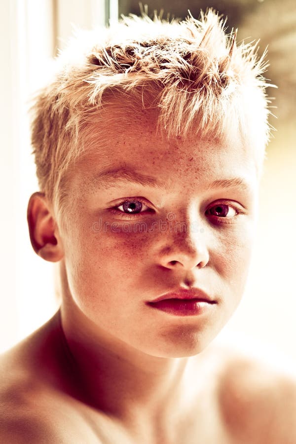 Boy looking sad stock image. Image of ponder, sadness - 34011427