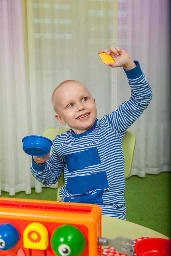 132 Empty Playing Card Table Background Stock Photos - Free & Royalty ...