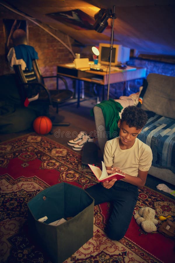 194 80s Red Carpet Looks Stock Photos - Free & Royalty-Free Stock ...