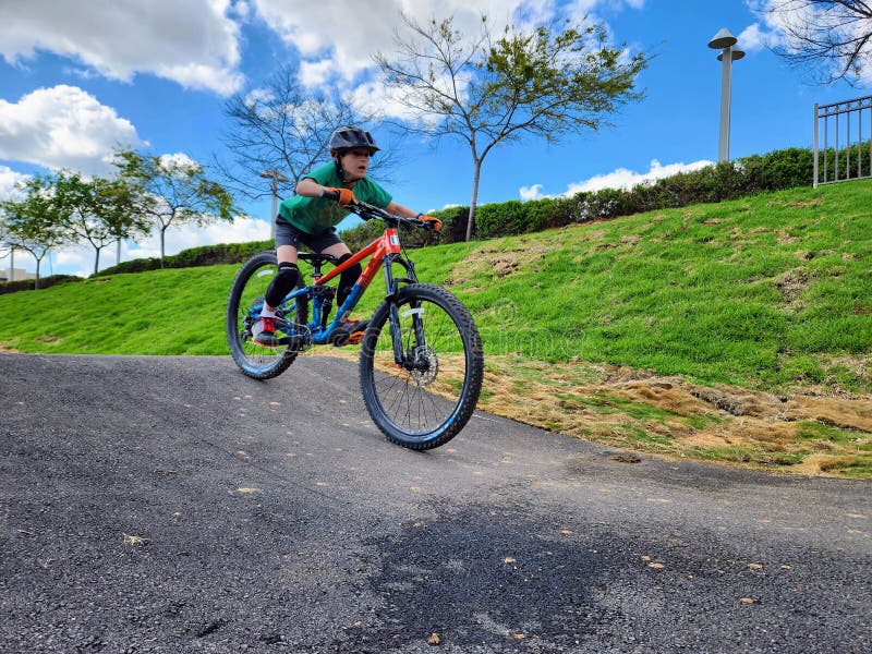 51+ Bike boy mountain Free Stock Photos - StockFreeImages