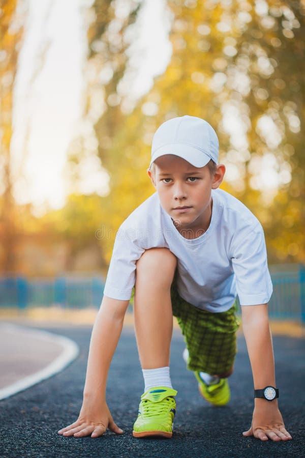 Boy on the Start Ready To Run Stock Photo - Image of sport, hands: 60193518