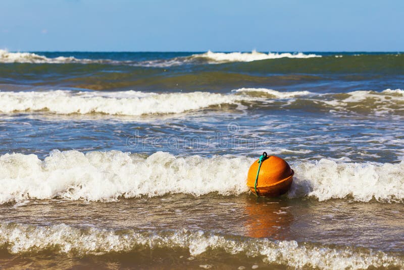 12,721 Boya En El Mar Fotos de stock - Fotos libres de regalías de ...