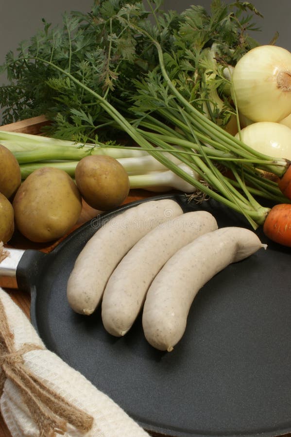 Braadworst, worst stock foto. Image of plantaardig, voedsel - 10165818