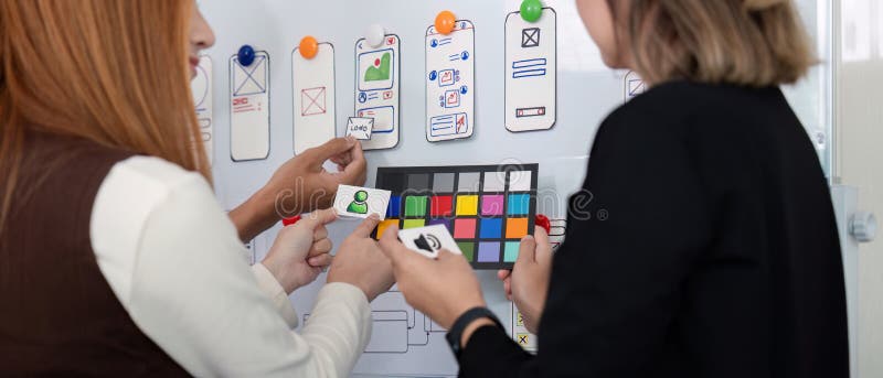 Brainstorm Planning Creative Asian Teamwork, Group of Mobile Phone App ...