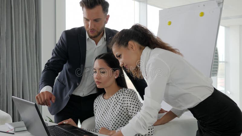 Brainstorming Office Workers on Computer in Business Center, Job of ...
