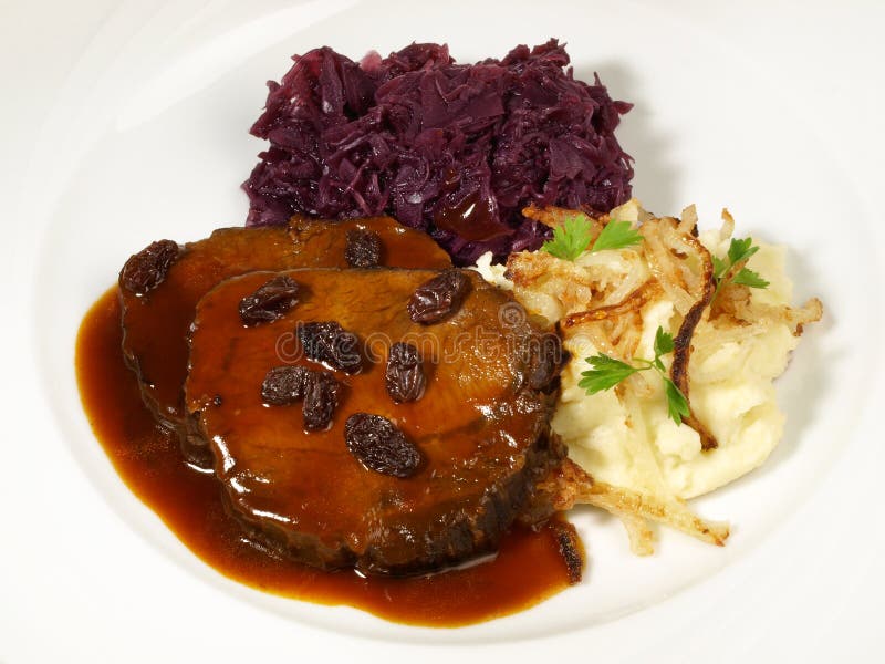 Fine Meat - Braised Beef Roast with Red Cabbage and Mashed Potatos ...
