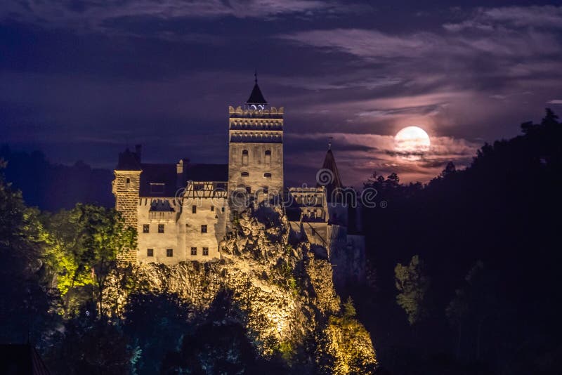 Night Bran castle stock photo. Image of winter, bran - 64487498