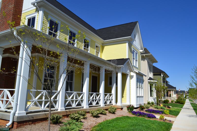 Brand New Yellow New England Style Cape Cod Dream Home Stock Photo ...