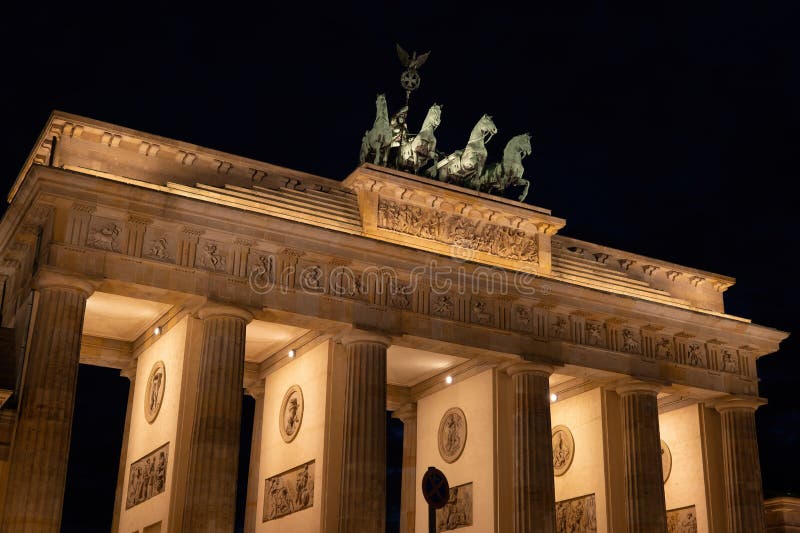 Brandenburg Gate by Night in Berlin Stock Photo - Image of historical ...
